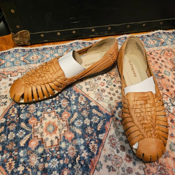 Softspots | Shoes | Vintage Softspots Leather Woven Flats | Poshmark